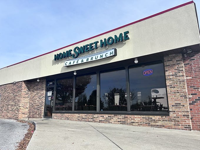 HomeSweetHome Cafe & Brunch (Baltimore): When they named it "Home Sweet Home," they weren't kidding about the sweet part - just wait until breakfast arrives.