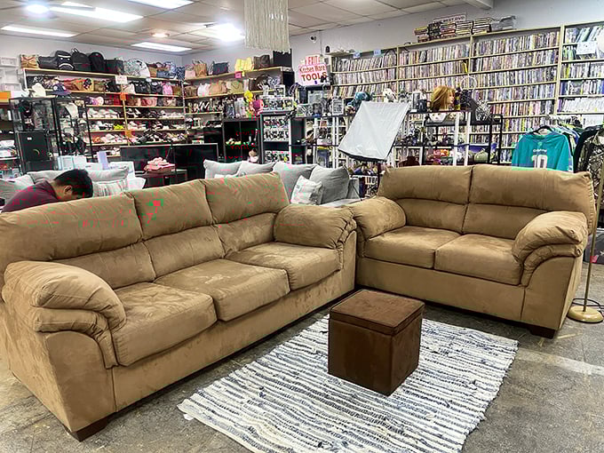 Inside this Kissimmee treasure trove, comfortable furniture displays invite you to imagine new possibilities at home. 
