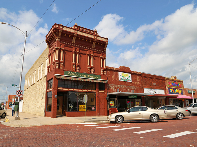This corner building in Broken Bow has probably seen everything from horse-drawn carriages to electric cars. If only walls could talk!
