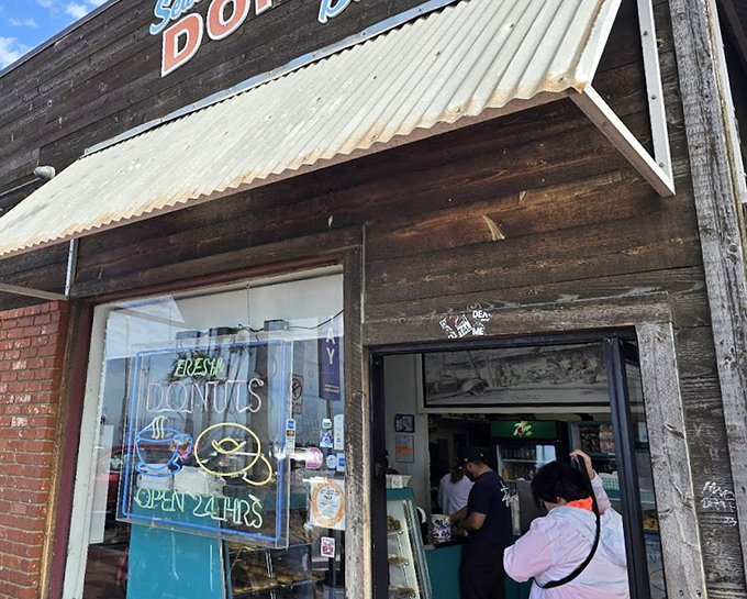 Just steps from the Pacific, this rustic donut shop fuels surfers and beachcombers with hand-crafted delights.