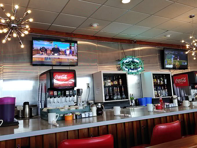 Where sports on TV meets comfort food below&mdash;the modern American diner balancing act performed to perfection.