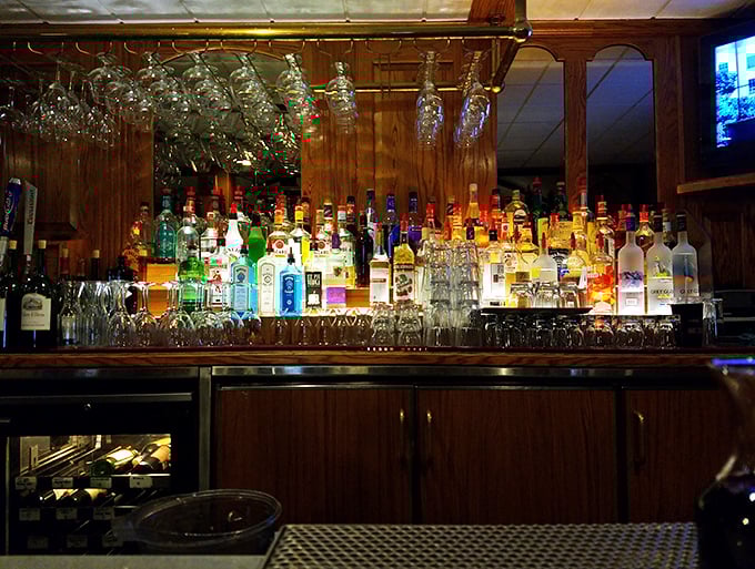 The bar at Puritan Backroom doesn't need trendy mixologists or fancy garnishes&mdash;just quality spirits and decades of knowing exactly what you need.