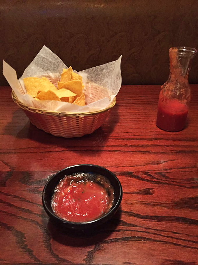 The opening act to any great Mexican meal &ndash; fresh chips and salsa that deserve their own standing ovation.