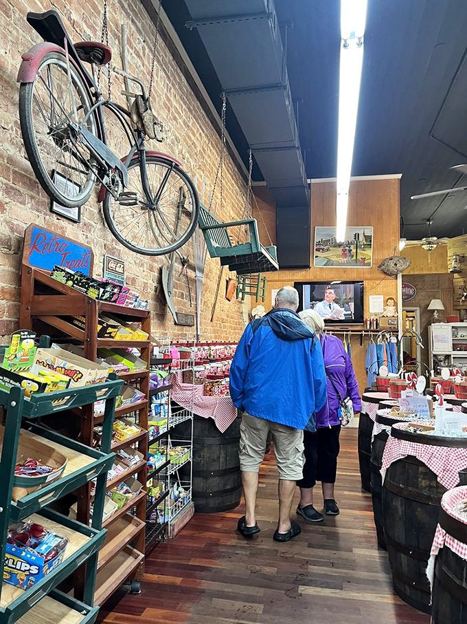 Treasure hunters on the prowl! Every aisle offers the chance to rediscover the flavors of childhood or find new sweet obsessions.