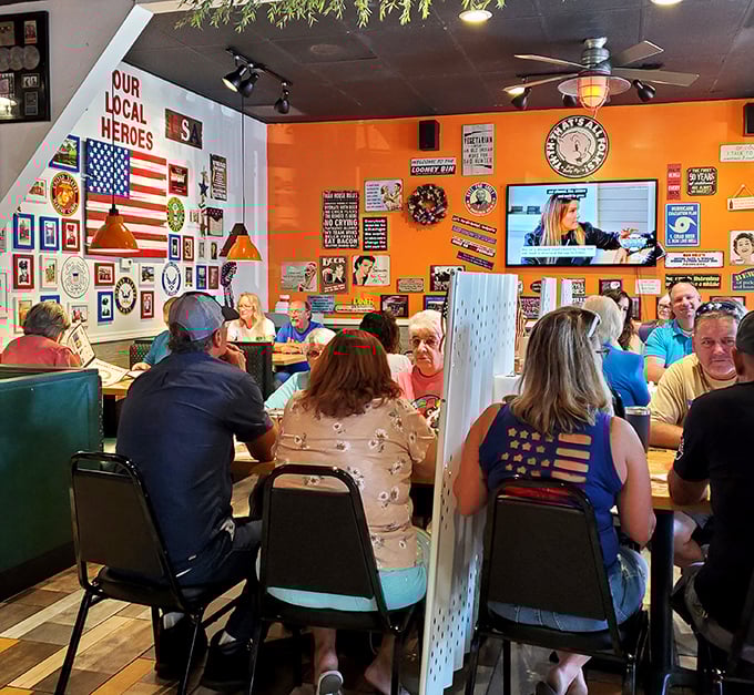 A full house is the best review. Notice how nobody's looking at their phones? That's what happens when food demands your complete attention.