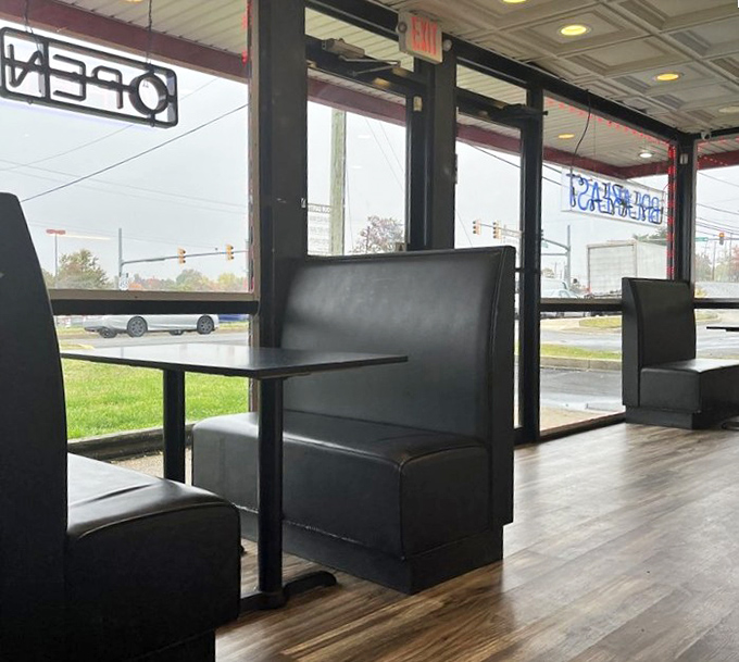 Simple booths against large windows where the only view that matters is the one on your plate&mdash;comfort food in a comfort zone.