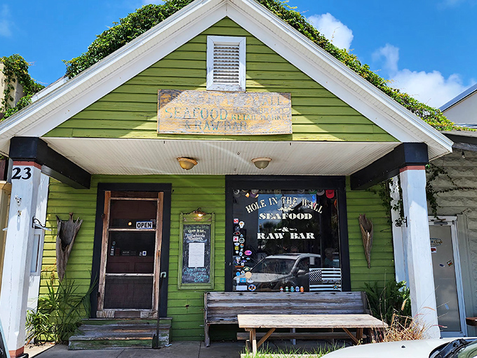 This unassuming green seafood shack might not win beauty contests, but locals know it's where the day's freshest catch becomes dinner.
