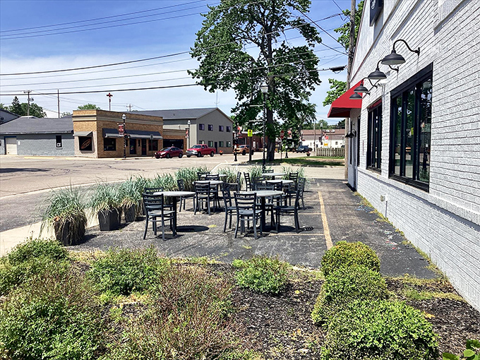 Fair weather means al fresco donut enjoyment &ndash; outdoor seating that lets you savor your treats while soaking up small-town charm.
