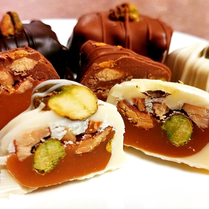 Nature's perfect partnership: caramel embracing pecans in a dance as old as Southern cooking itself. These clusters are what happiness looks like in solid form.