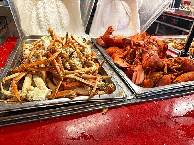 Behold the stars of the show&mdash;trays of snow crab legs and whole lobsters that make elastic waistbands a dining prerequisite.