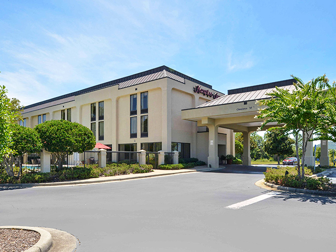 After a day of exploration, Hampton Inn offers that "ahh, finally" moment when your feet are tired but your spirit's still soaring.