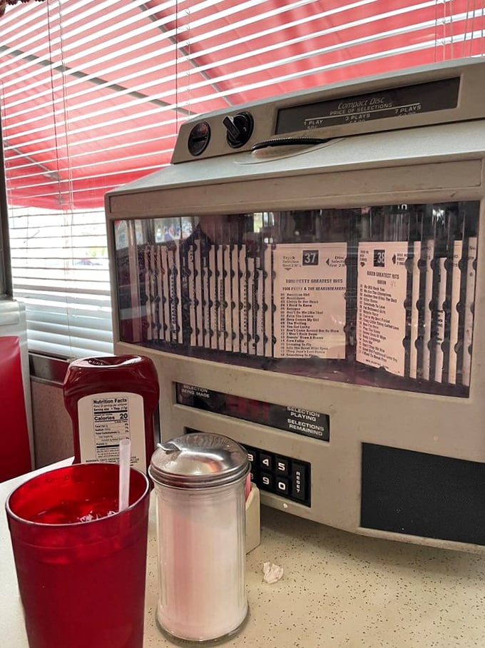 The tabletop jukebox promises vintage tunes with your meal. Five plays for a quarter&mdash;nostalgia has never been so affordable.