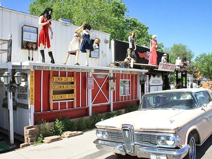 Mannequins on the roof? Why not! In Seligman, even the fashion displays refuse to follow conventional rules of gravity or common sense.