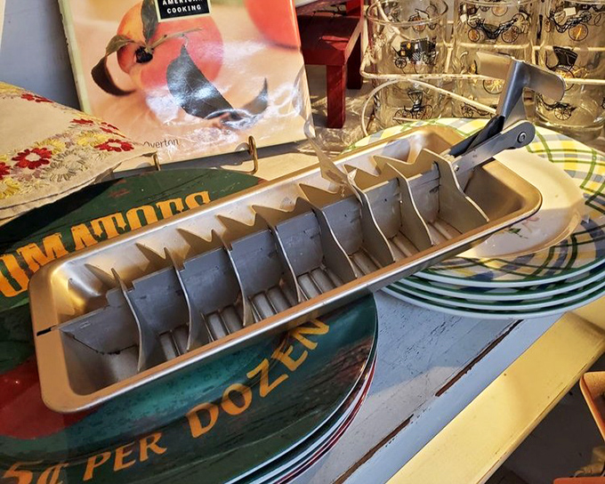 Before plastic ice trays with easy-release levers, there was this – kitchen archaeology at its most functional.