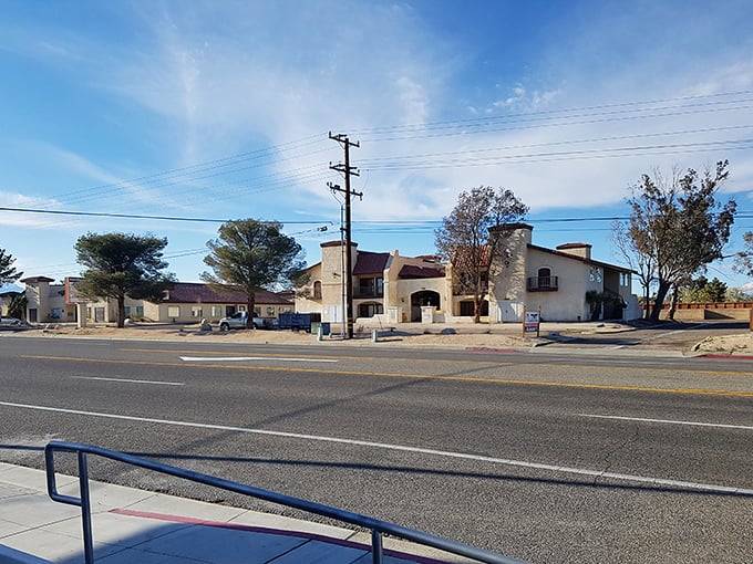 Ridgecrest's desert setting offers solitude and savings in equal, generous measures. 