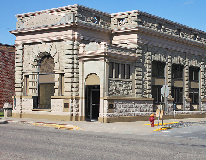 This stone bank building exudes permanence and stability. When they built financial institutions in the early 1900s, they meant business &ndash; architecturally speaking.
