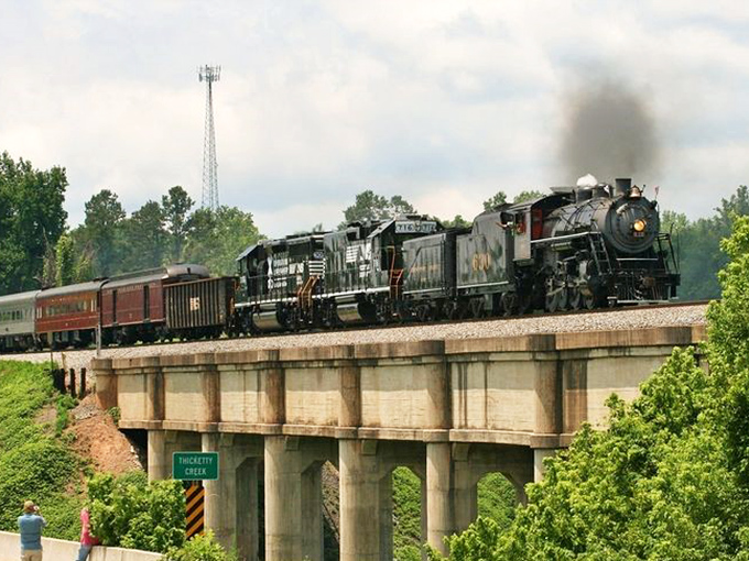 All aboard the nostalgia express! Historic trains still rumble through Cherokee County, connecting Gaffney to its railroad roots and delighting train enthusiasts of all ages.