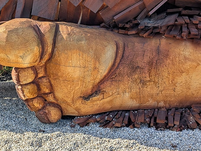 Toes you could use as benches. The detail work here would make a podiatrist weep with joy&mdash;or possibly professional jealousy.