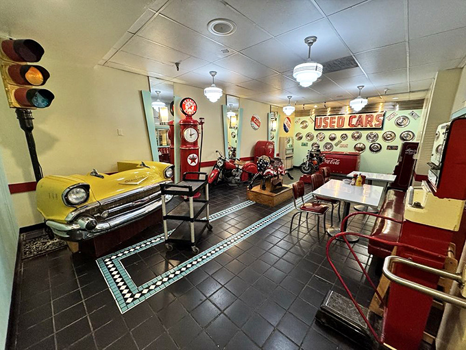 The decor doesn't just nod to the 1950s &ndash; it bear hugs the era with vintage cars, traffic lights, and enough nostalgia to power a time machine.