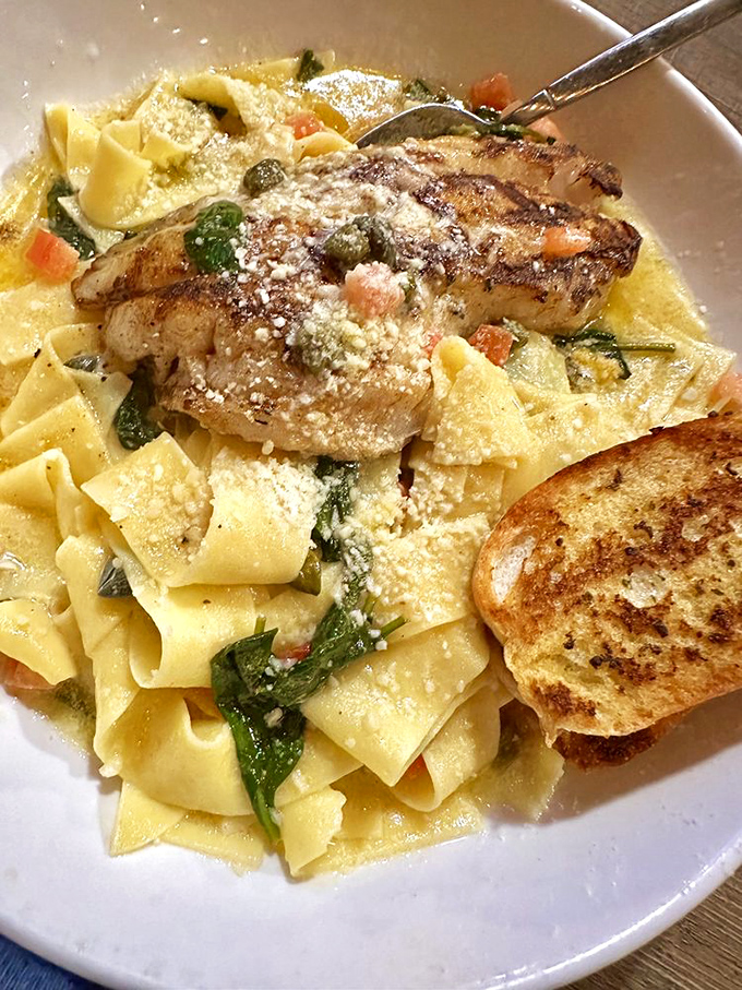 Pasta that doesn't just accompany seafood but celebrates it&mdash;a plate that would make both Italian grandmothers and Florida fishermen proud. 