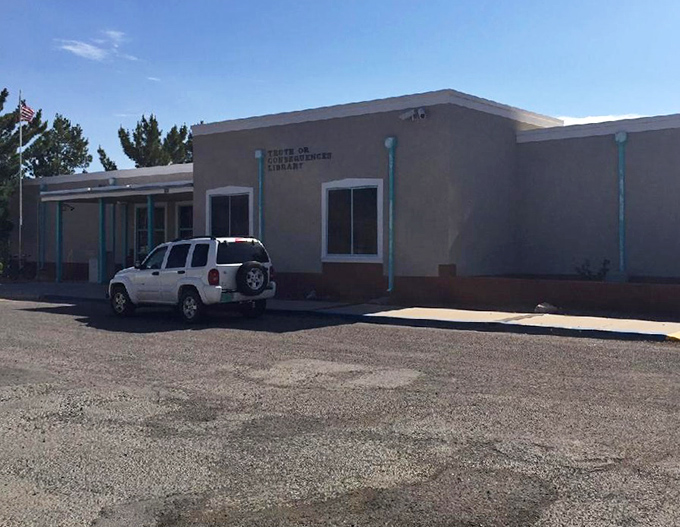 Even the public library in Truth or Consequences maintains that distinctive southwestern architectural style – function with a dash of desert flair.
