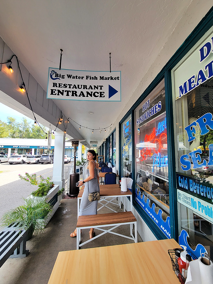 Outdoor seating that captures Florida's casual charm. Where the boundary between restaurant and neighborhood blurs, and every meal feels like a mini-vacation. 