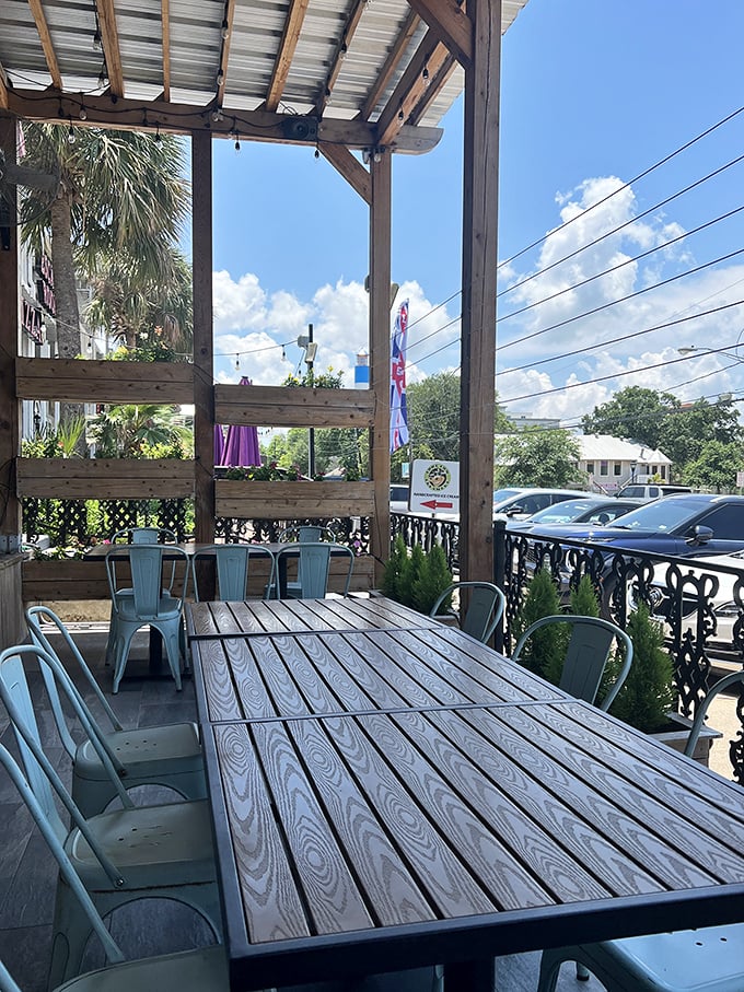 The outdoor patio offers fresh Gulf breezes with your bangers and mash—a Texas-meets-Britain collaboration that works surprisingly well.