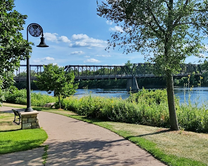 Phoenix Park's riverside path offers the perfect blend of urban convenience and natural beauty. That bridge connects more than just two sides of the river.
