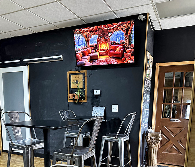 Even the television feels like part of the experience, with its cozy cabin scene making you feel like you're dining in a mountain retreat.