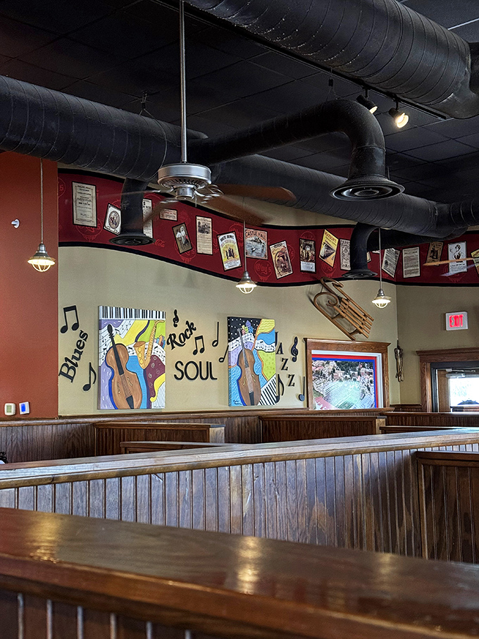 The walls tell stories of blues, rock, and soul&mdash;a visual soundtrack that enhances every bite with Mississippi heritage.