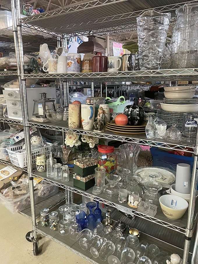 Vintage dishware that could star in your next dinner party. These amber-hued pieces are begging to showcase your famous potluck contributions.