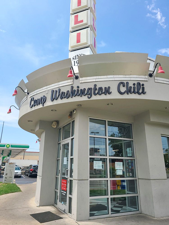 The entrance beckons with mid-century charm, promising comfort food that transcends trends and satisfies cravings at any hour.