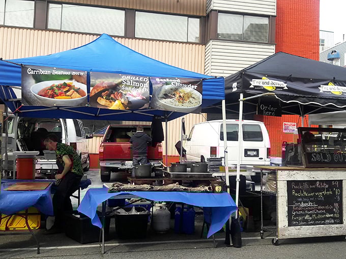 Seafood that went from swimming to sizzling faster than you can say "I'm suddenly starving." The ultimate market fuel-up station.
