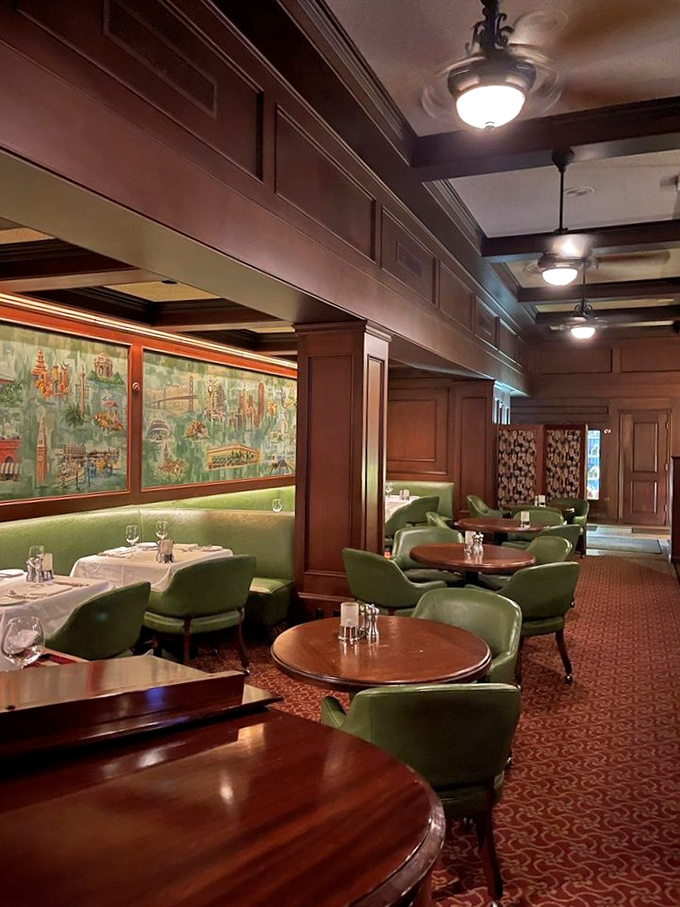 Round tables set for intimate conversations and memorable meals, because some experiences deserve proper staging and white tablecloths.