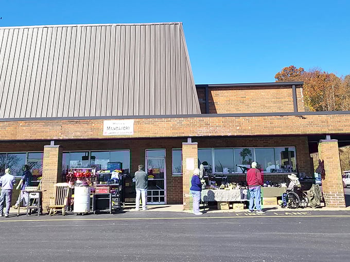 Rinky Dink's packed shelves and "sold by the pound" signs&mdash;where serious bargain hunters roll up their sleeves and dig in!