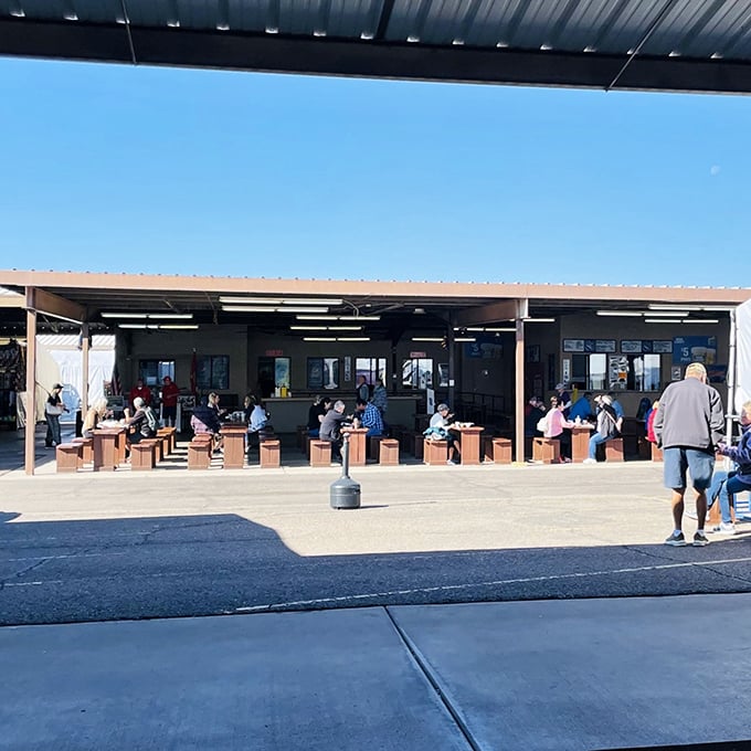 The food court &ndash; where shopping marathoners refuel before diving back into the bargain hunting Olympics.