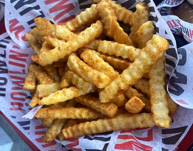 Even the fries wear a light dusting of spice. In this kingdom, nothing escapes the reach of flavor.