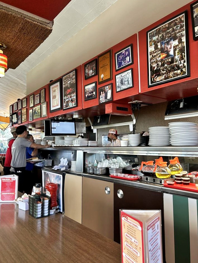 Behind every great diner is a team that knows exactly how many seconds make the perfect over-easy egg.