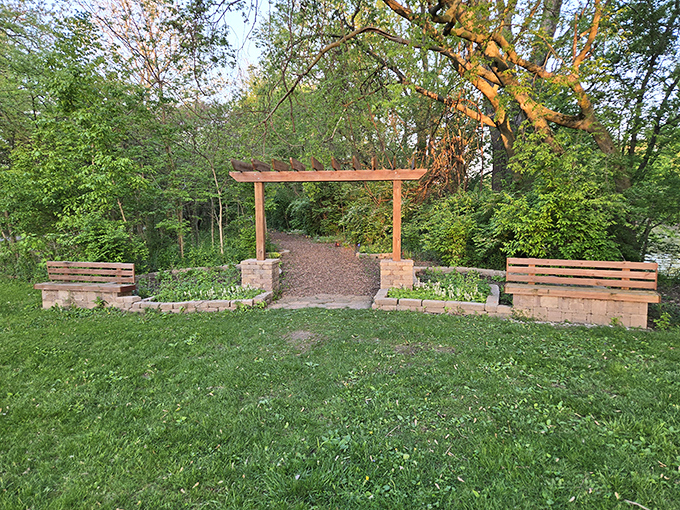 Benches with the best views in town. This thoughtfully designed entrance invites visitors to pause before exploring, because sometimes anticipation is half the pleasure.