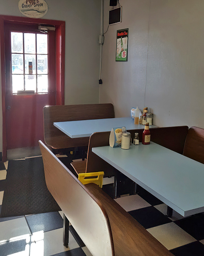 These booths have witnessed first dates, family reunions, and countless "I'll just have one more cup" moments that stretched into hours.