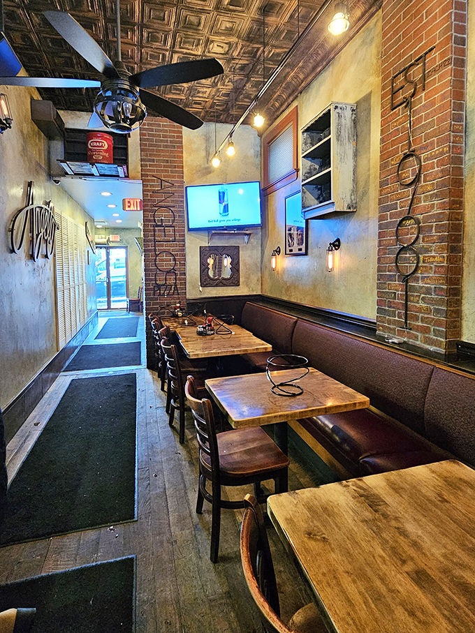 Narrow, intimate seating that forces you to focus on what matters: the pizza and your dining companion, in that order.