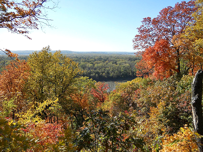 Autumn's paintbrush transforms the Missouri River bluffs into a masterpiece. From Weston Bend State Park, the view stretches for miles in technicolor splendor.