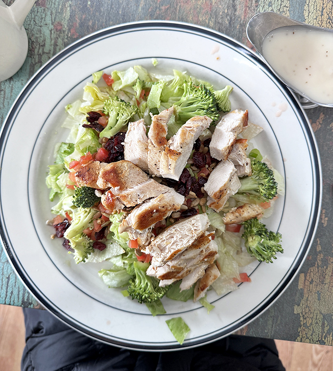 A chicken salad that proves healthy eating doesn't have to be boring. Fresh, colorful, and protein-packed &ndash; lunch perfection on a plate.