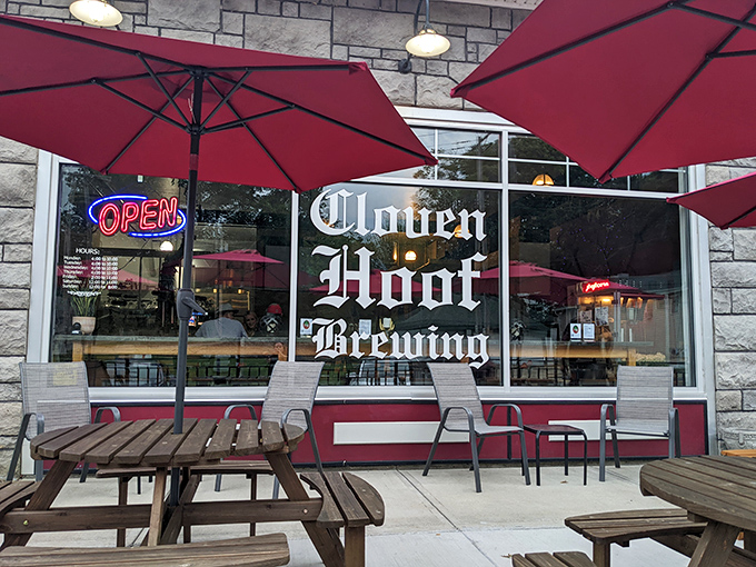 Cloven Hoof Brewing crafts local flavors in an unpretentious setting, proving great beer doesn't require hipster bartenders with suspenders and waxed mustaches.