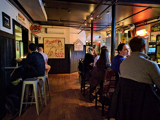 Where strangers become friends over shared food obsessions. The warm glow of Trina's interior makes everyone look like they're in a nostalgic indie film.