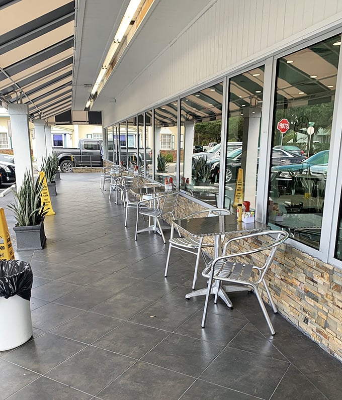 Al fresco dining with a side of people-watching. These outdoor tables offer a perfect perch for enjoying your breakfast in the Florida sunshine.