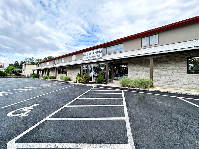 The welcoming facade of this Ephrata fashion destination stands ready to transform your wardrobe without decimating your bank account.