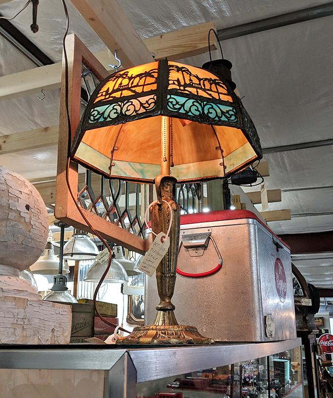 This stained glass lamp isn't just lighting a room&mdash;it's illuminating decades of craftsmanship that LED bulbs can only dream about.