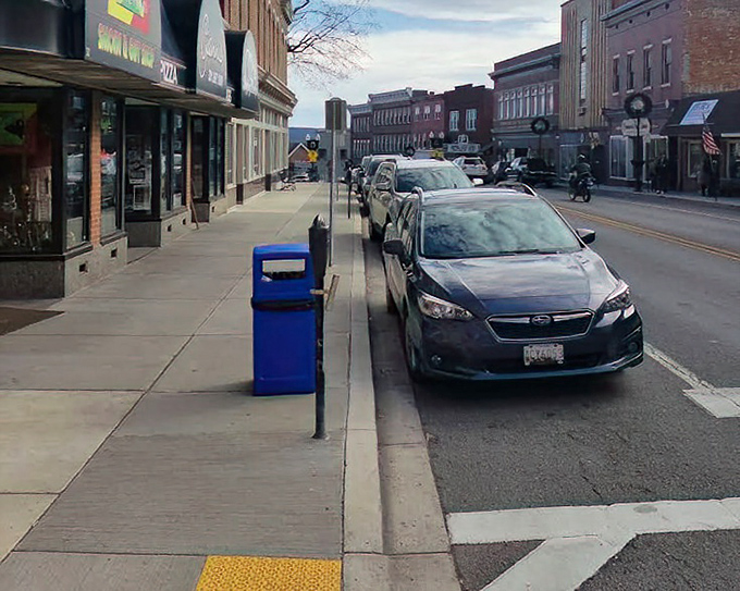 Walkable sidewalks and ample parking make downtown errands a pleasure rather than a chore&mdash;a small-town luxury worth its weight in gold.