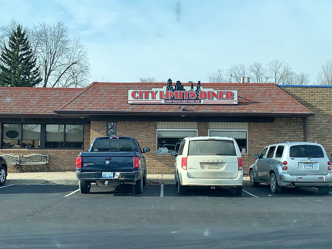 The parking lot on a busy morning&mdash;where hungry patrons gather like pilgrims at a breakfast shrine. Worth every minute of the wait.